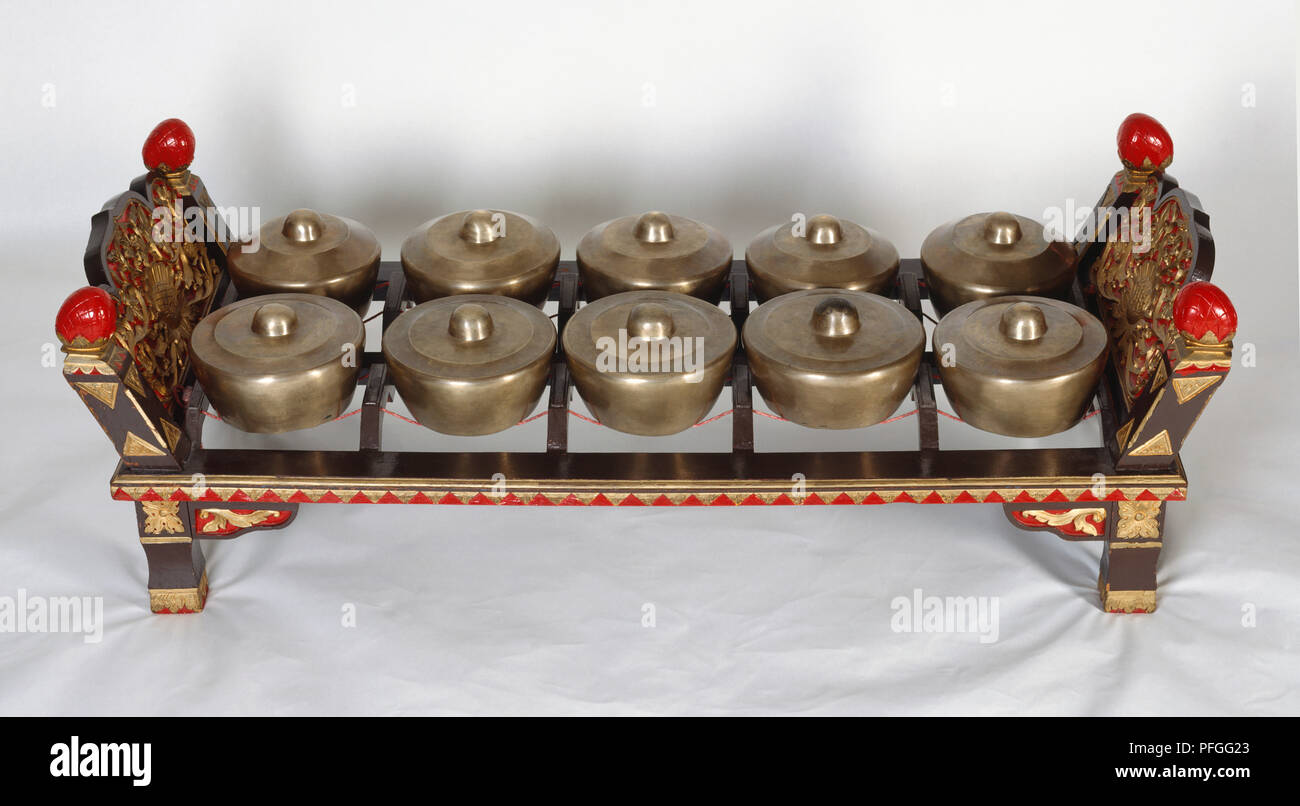 Bonang, side view Stock Photo - Alamy