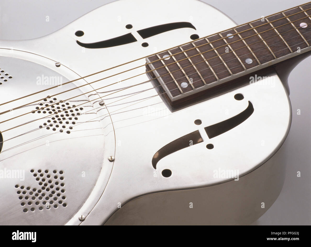 Resonator hi-res stock photography and images - Alamy