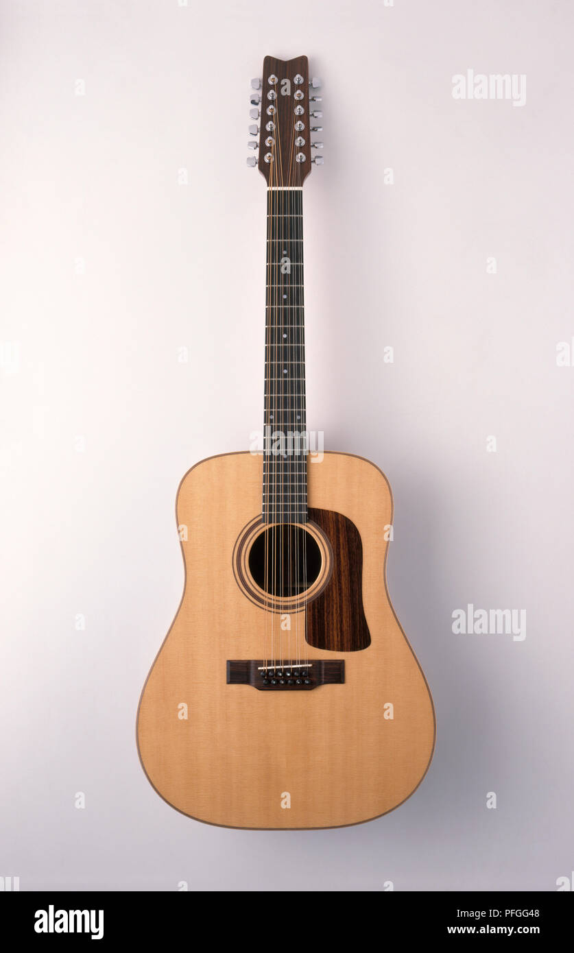Twelve string guitar hi-res stock photography and images - Alamy