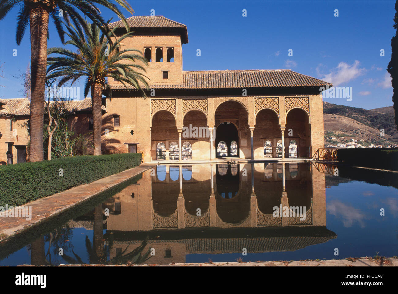 Partal palace portico hi-res stock photography and images - Alamy
