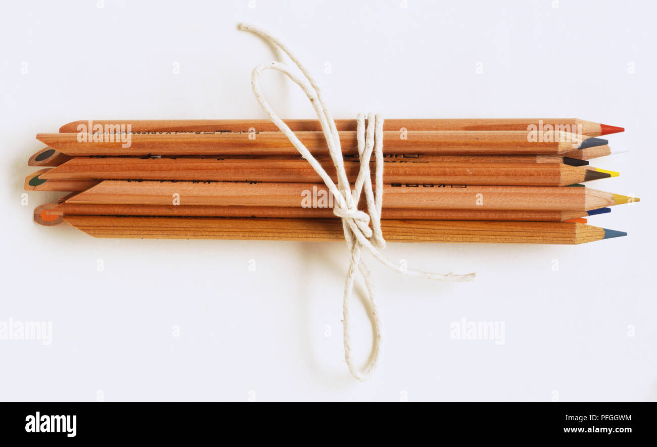 Bundle of coloured pencils hi-res stock photography and images - Alamy