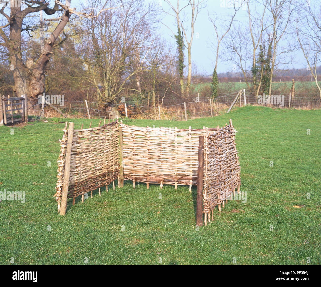 Three sided hi-res stock photography and images - Alamy