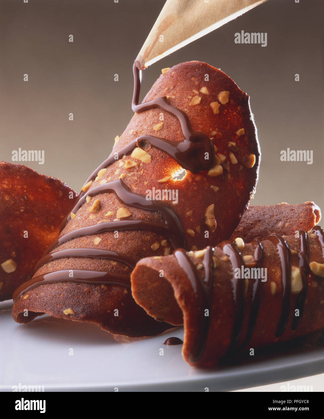 Piped topping hi-res stock photography and images - Alamy