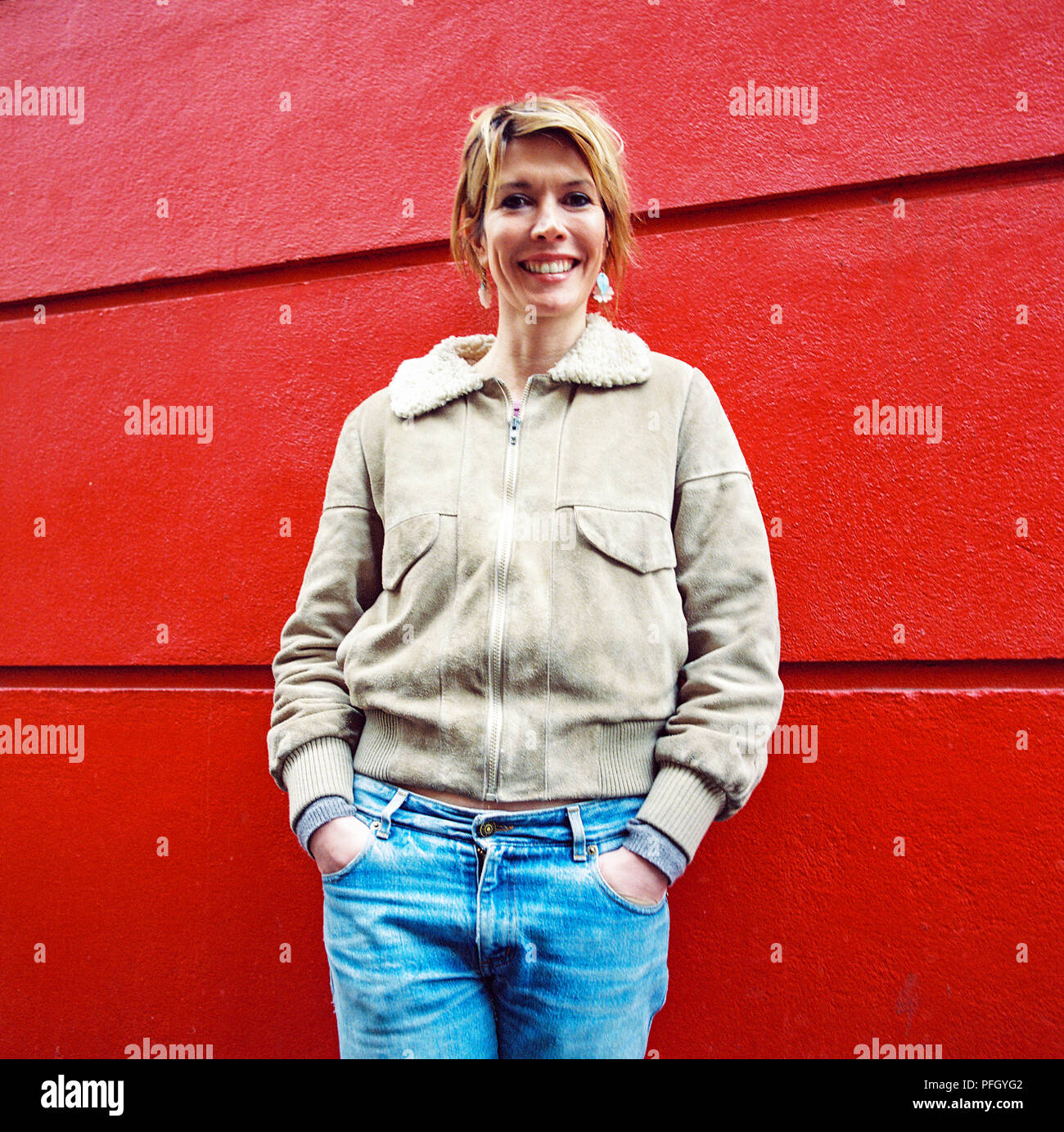 Julia davis actress hi-res stock photography and images - Alamy