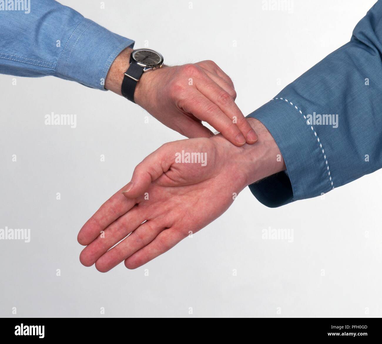 Take pulse hi-res stock photography and images - Alamy