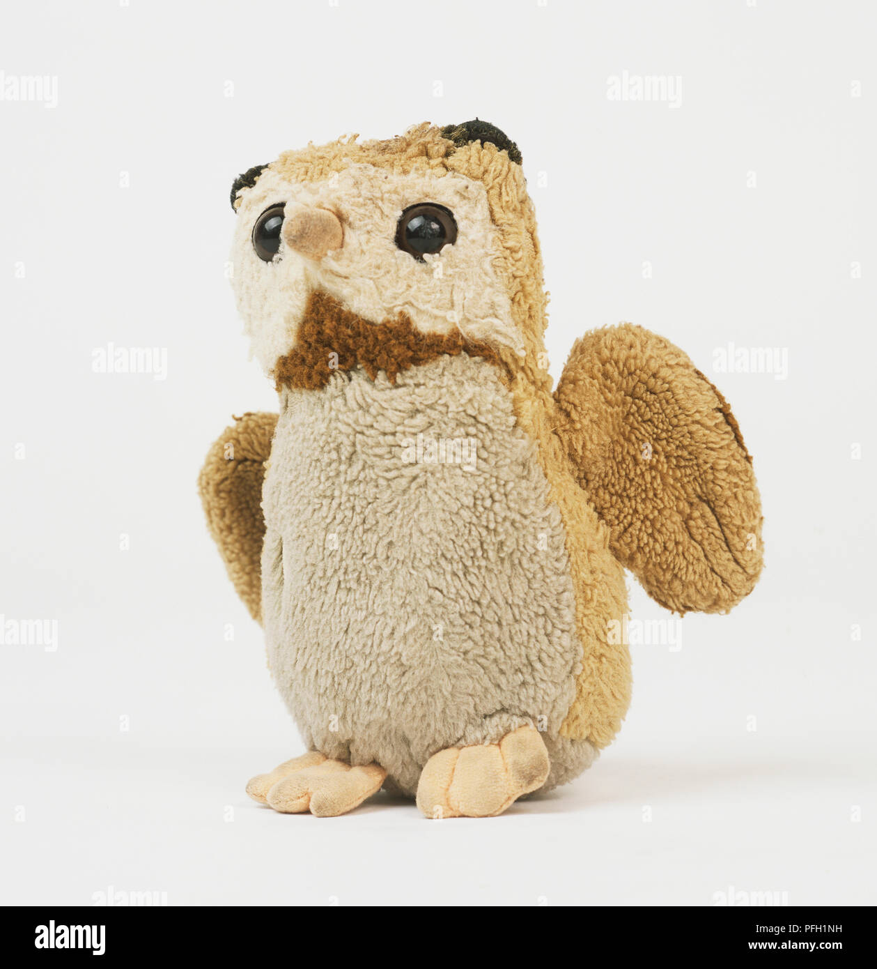 Brown owl soft toy Stock Photo - Alamy