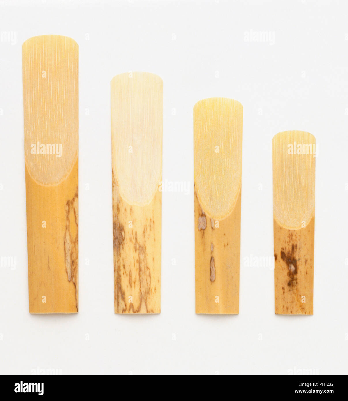 Single Reeds, used for playing the saxophone Stock Photo - Alamy