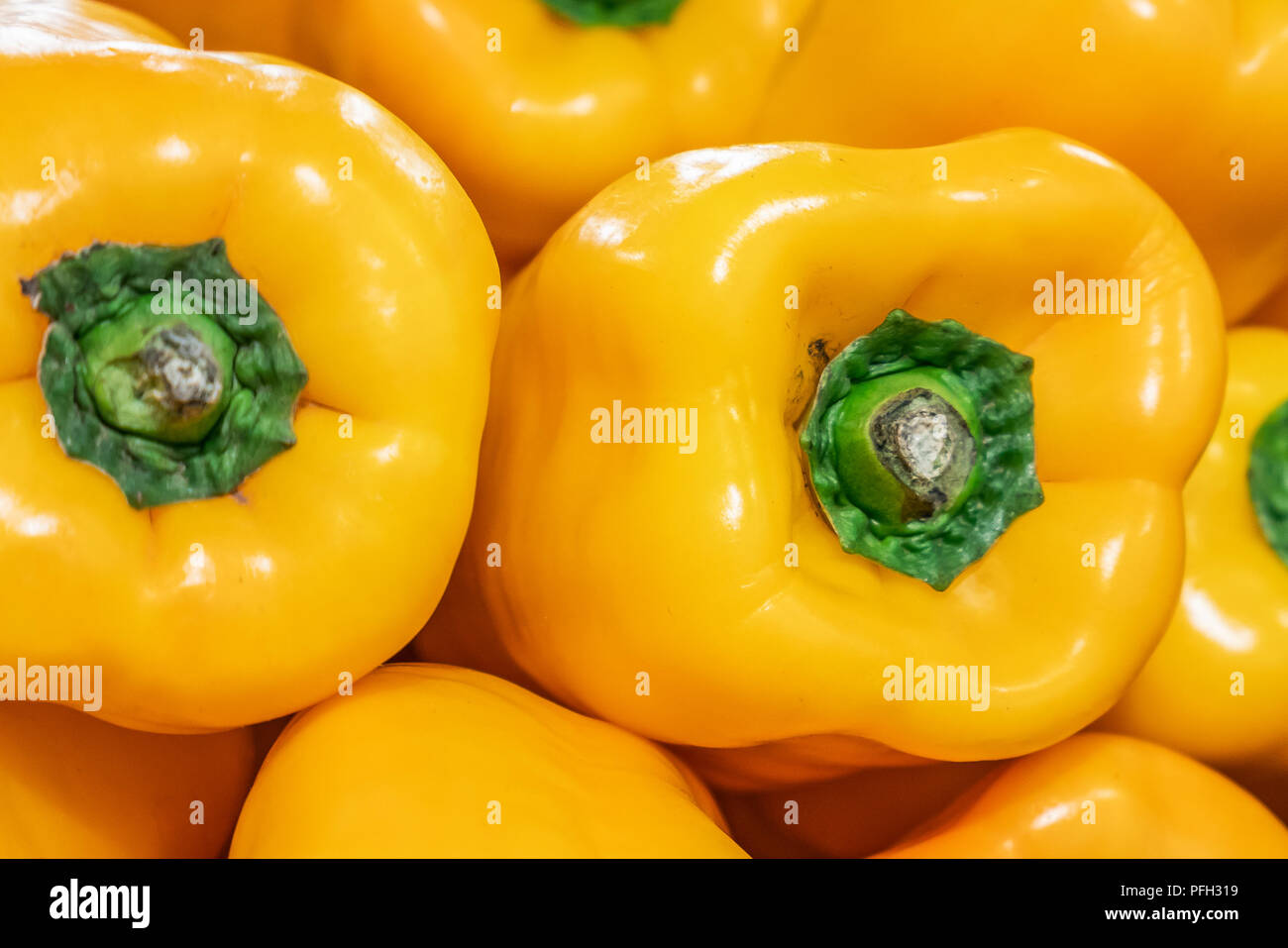 Bright Yellow Bell Pepper close up Background Stock Photo - Alamy