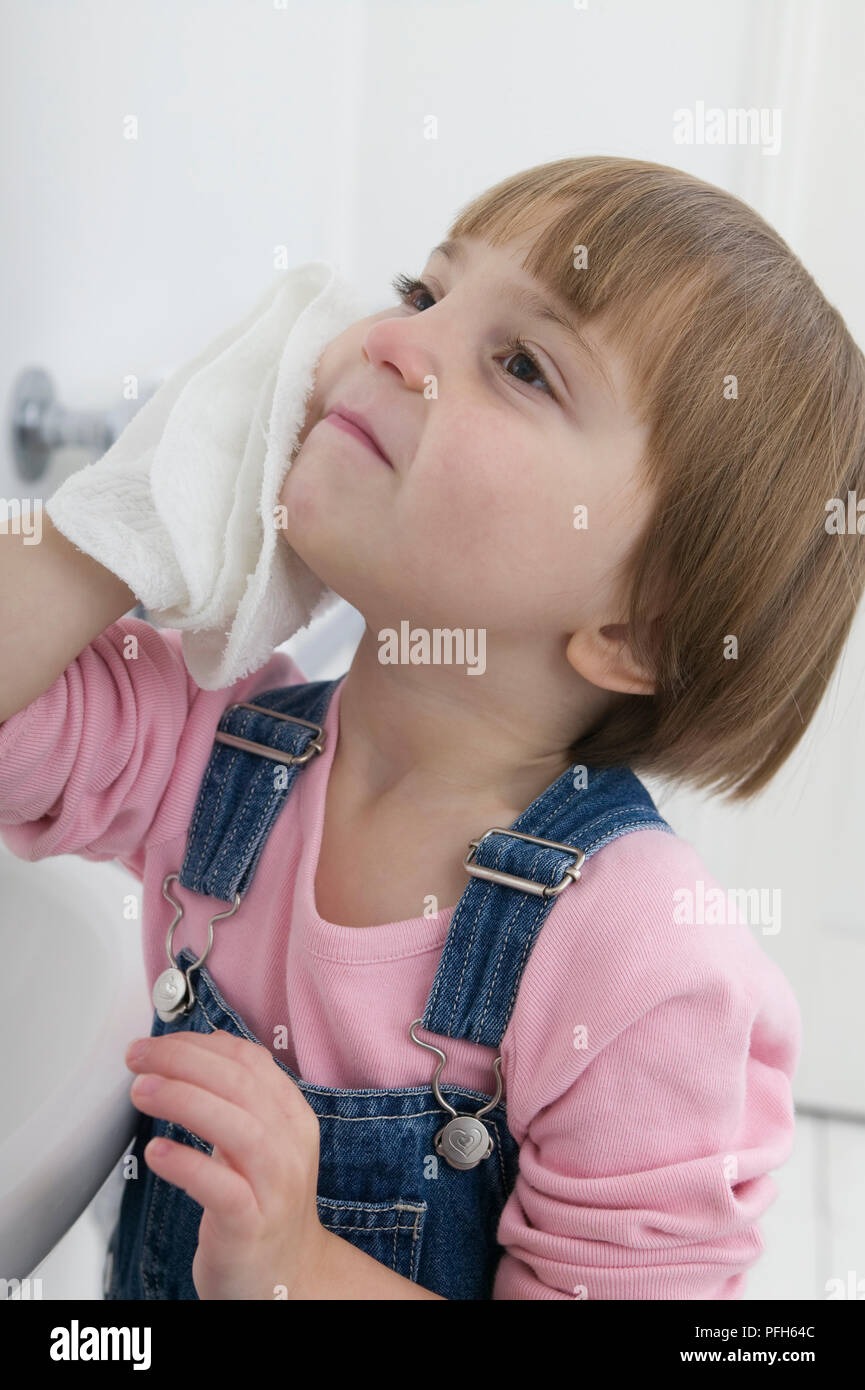Flannel washing hi-res stock photography and images - Alamy