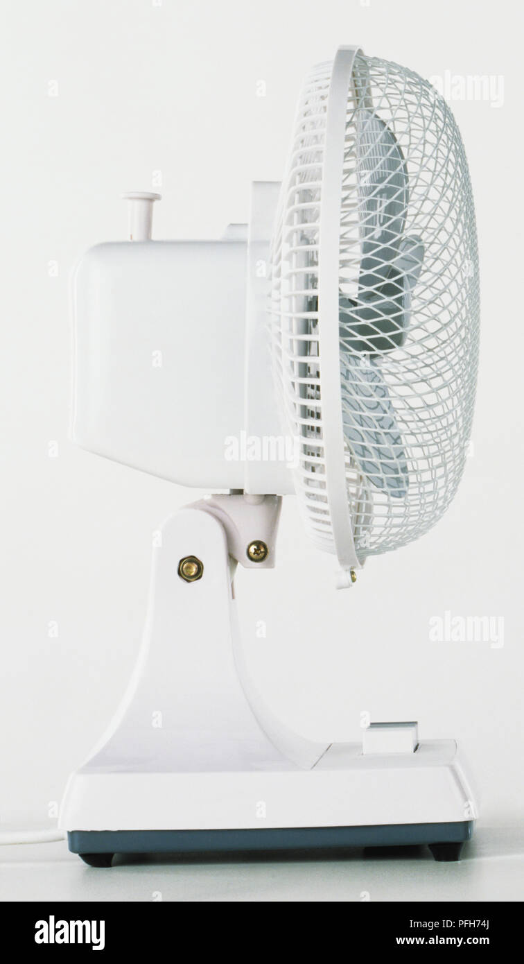 Desk fan hi-res stock photography and images - Alamy