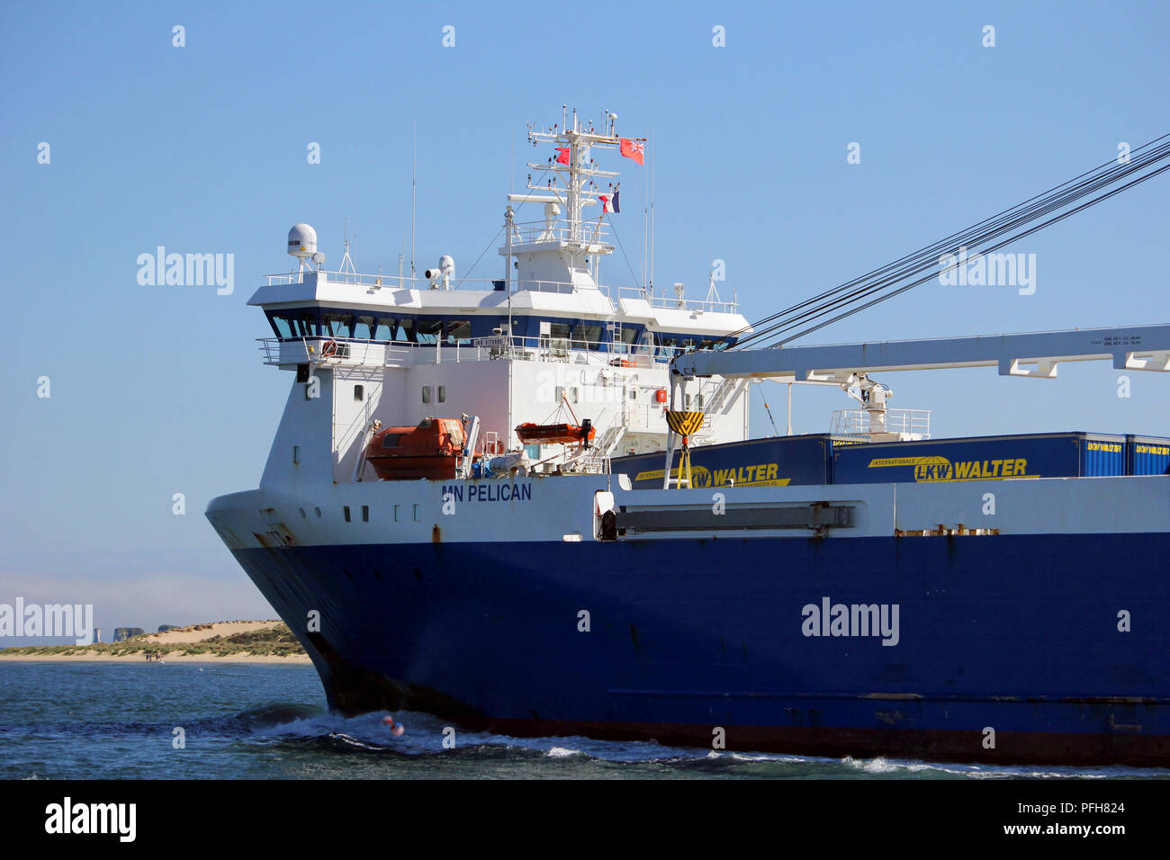 Bilbao harbour cargo hi-res stock photography and images - Alamy