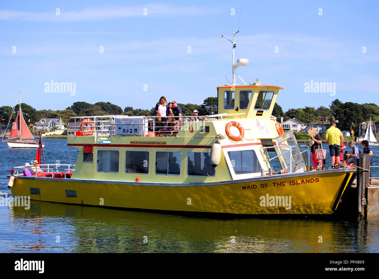 Sandbanks, Dorset, England - June 02 2018: The Brownsea Island Ferry ...