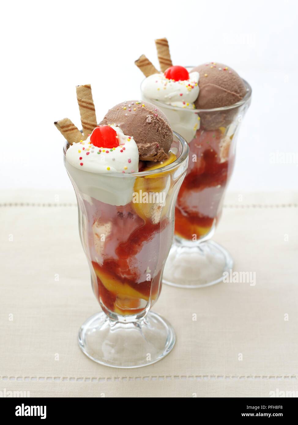 Knickerbocker glory hi-res stock photography and images - Alamy
