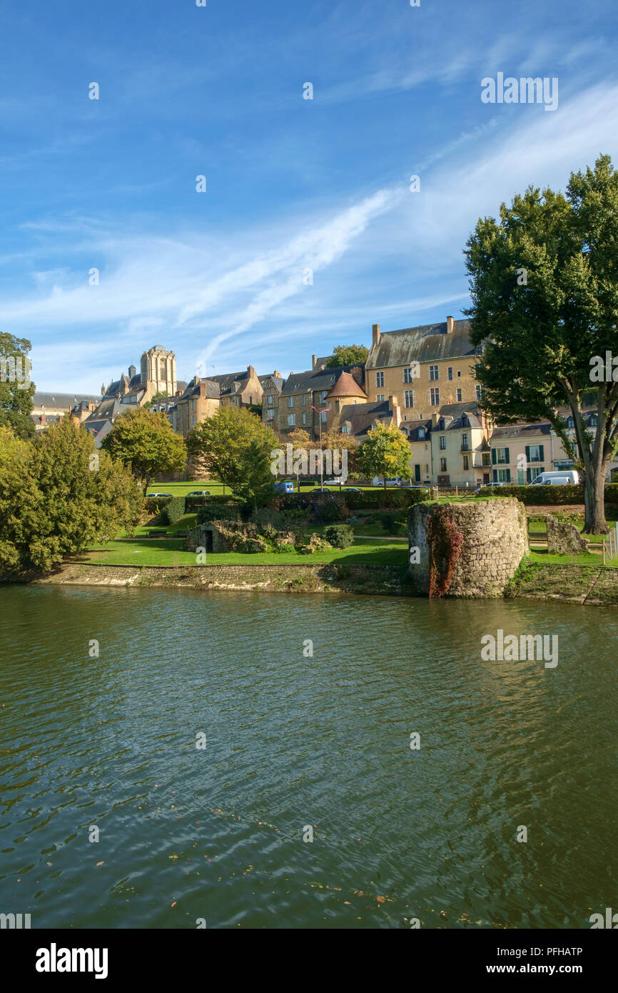 Old town of le mans hi-res stock photography and images - Alamy