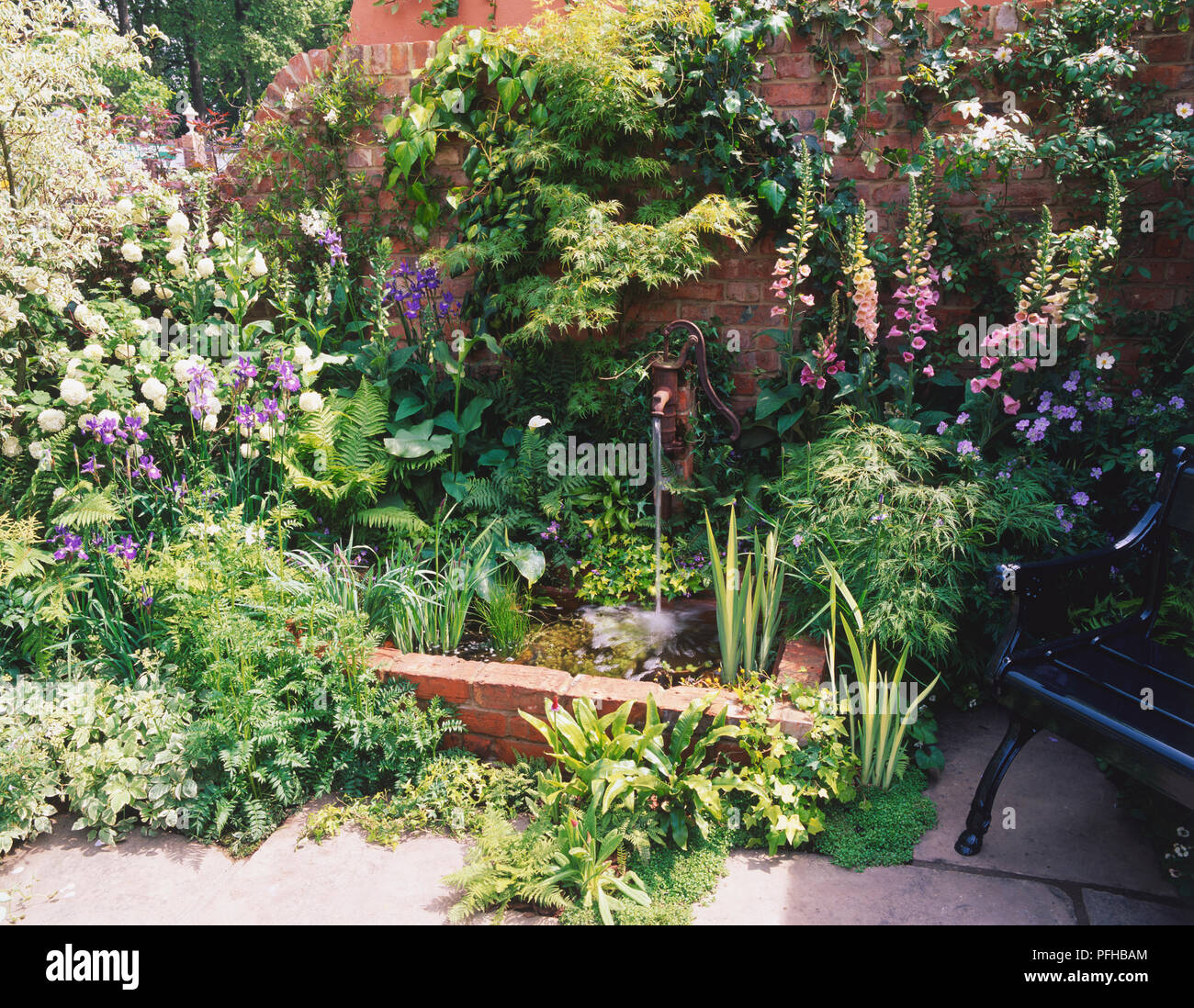 Gushing water pipe hi-res stock photography and images - Alamy