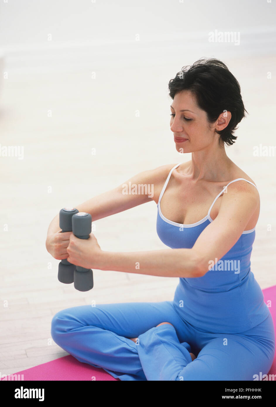 Chest and legs exercises hi-res stock photography and images - Alamy