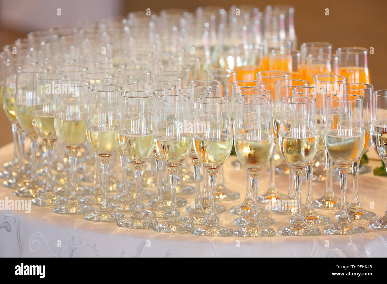 Champagne for bride and groom at wedding reception Stock Photo - Alamy