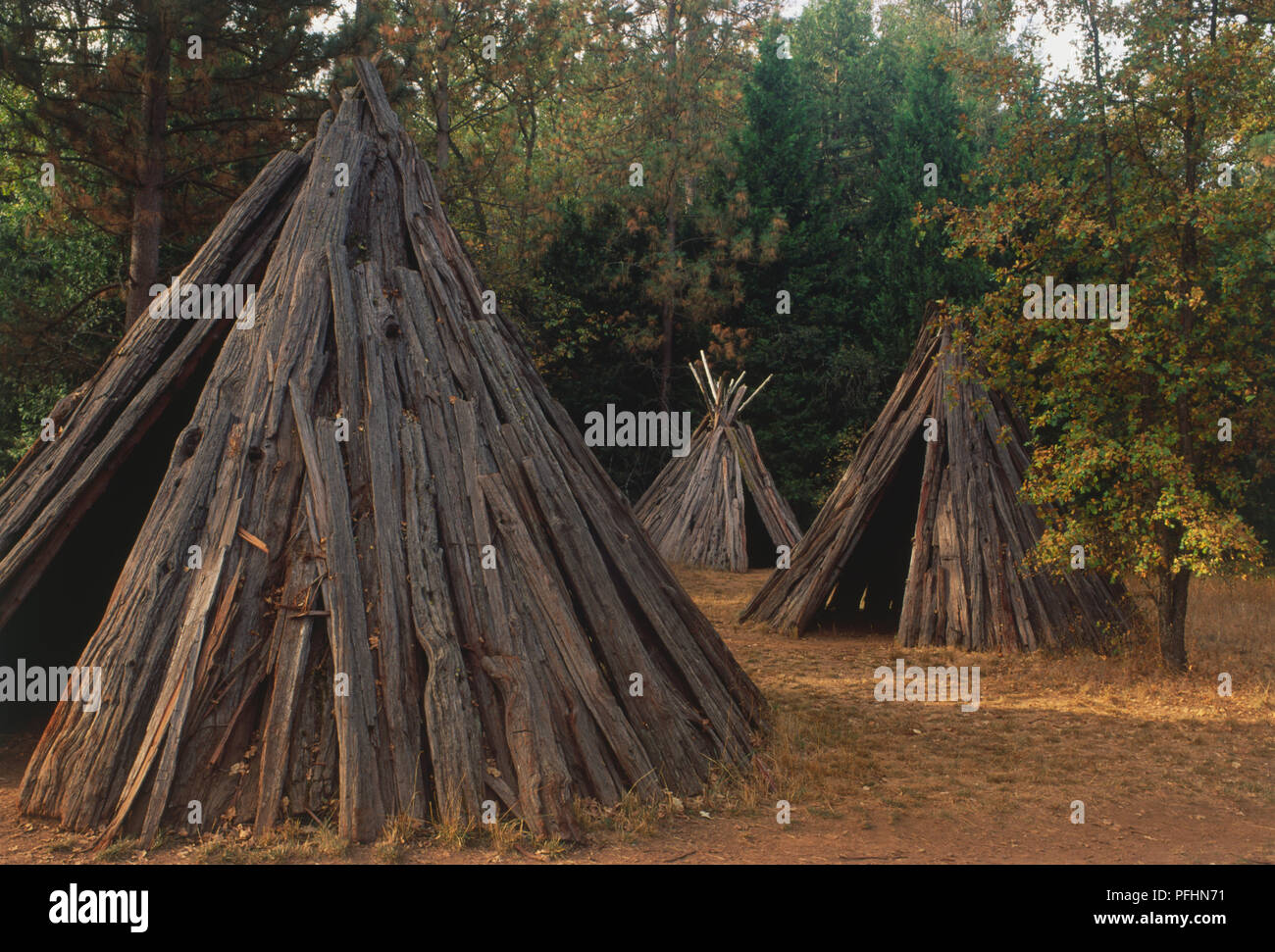 USA, Northern California, Chaw'se Indian Grinding Rock State Park ...