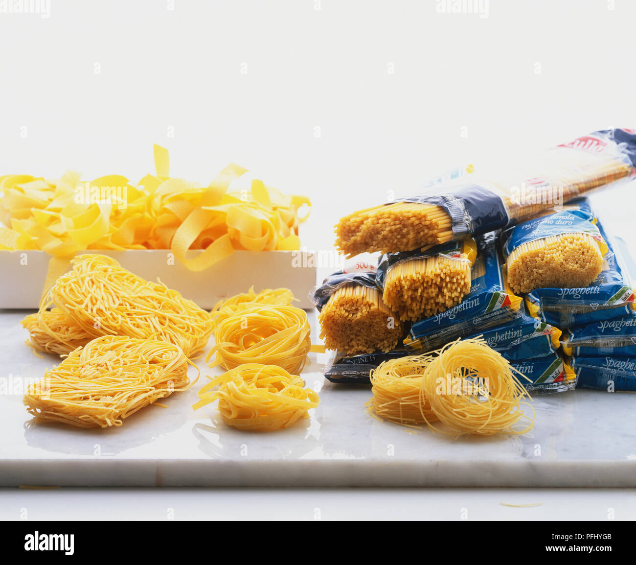 Packets Of Pasta Stock Photos & Packets Of Pasta Stock Images - Alamy