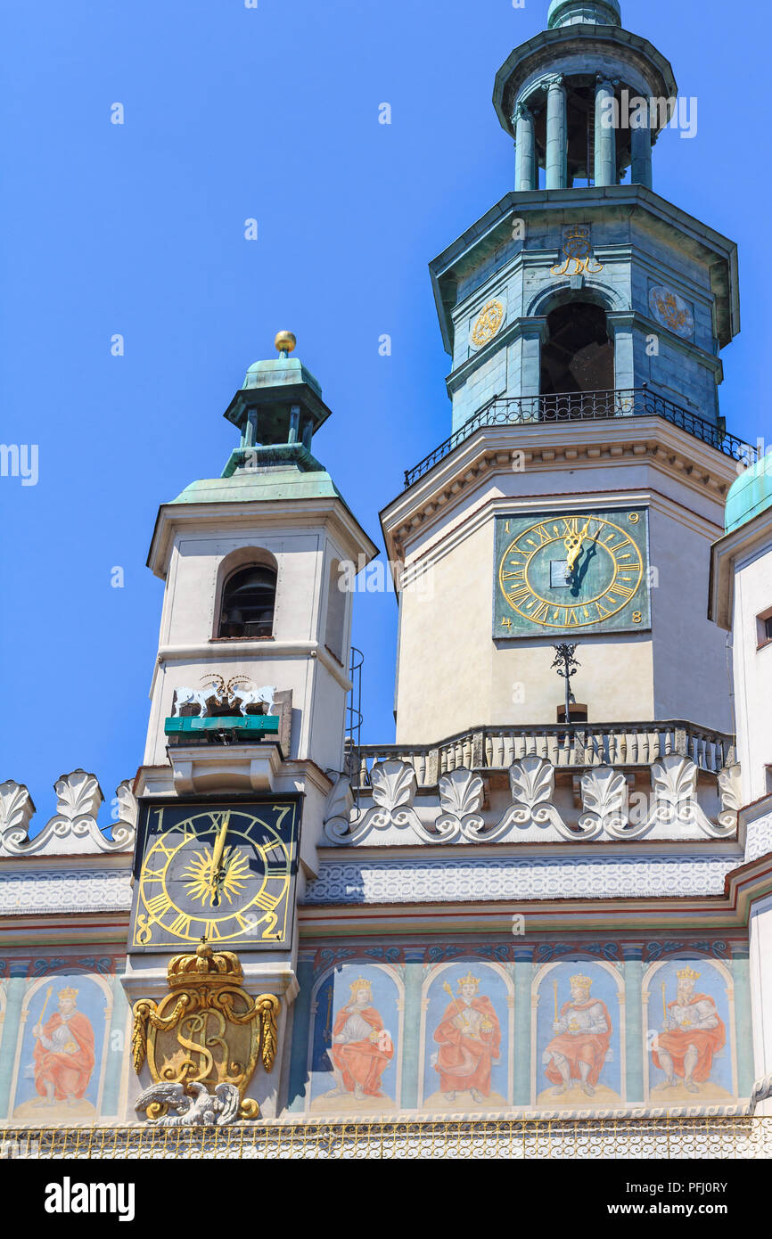 Poznan,tower of town hall in Old Market Square - Famous Poznań goats ...