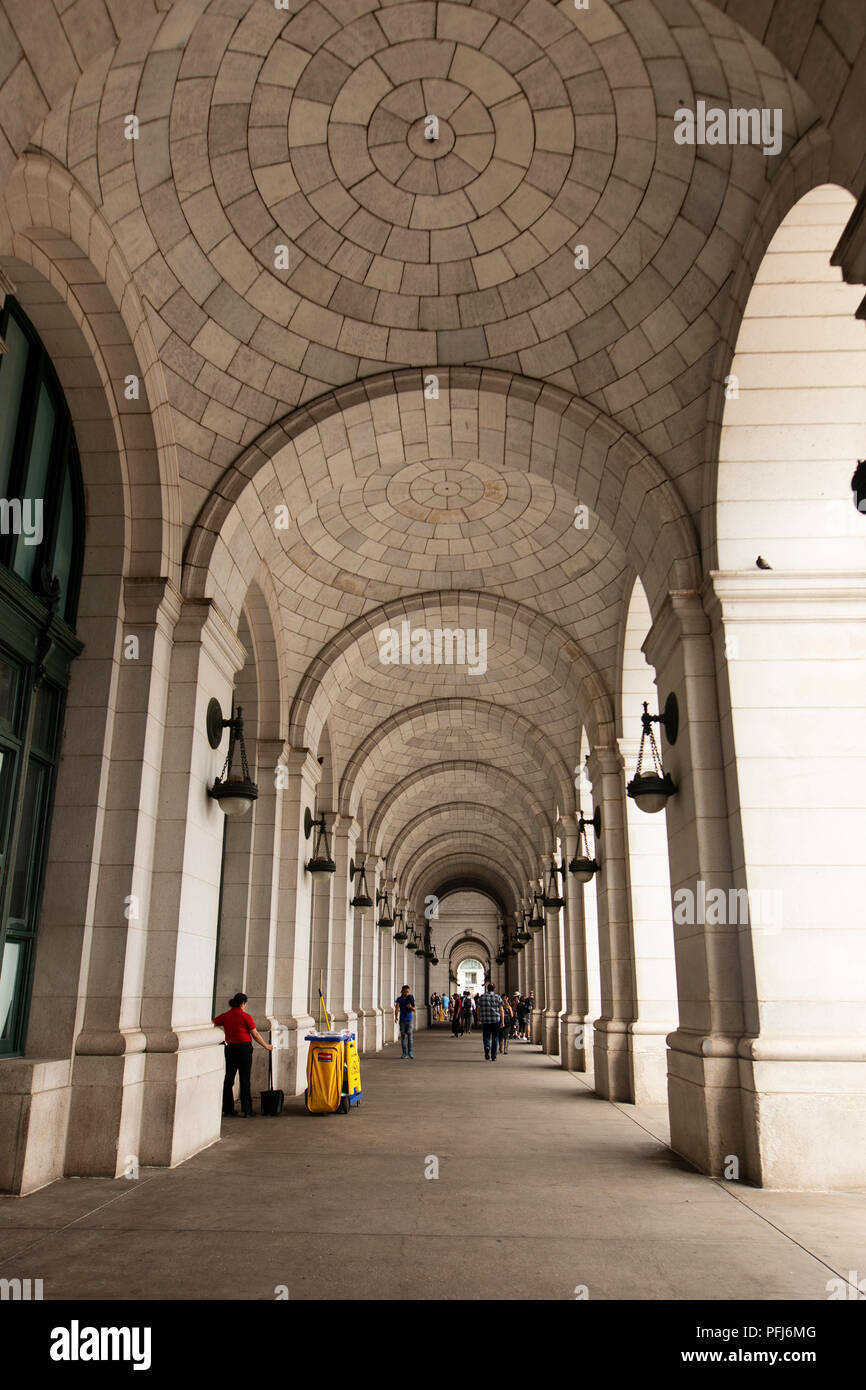 An exterior walkway at Union Station in Washington, DC Stock Photo - Alamy