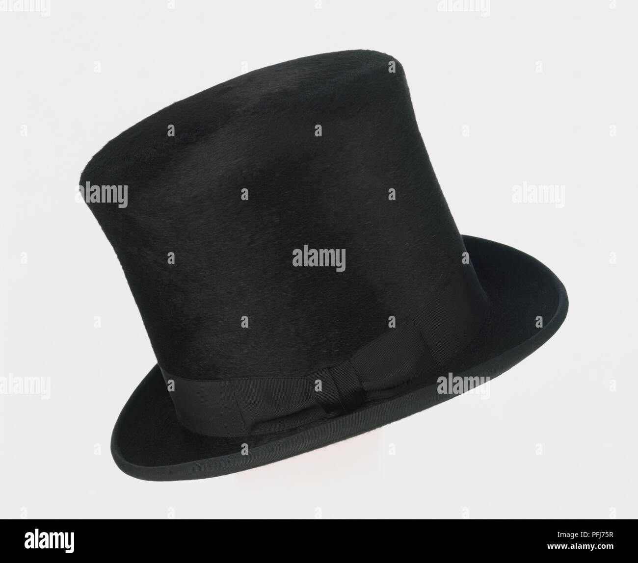 Top hat, side view Stock Photo - Alamy