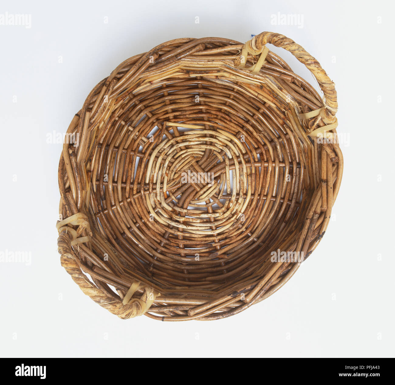 Basket with handles hi-res stock photography and images - Alamy