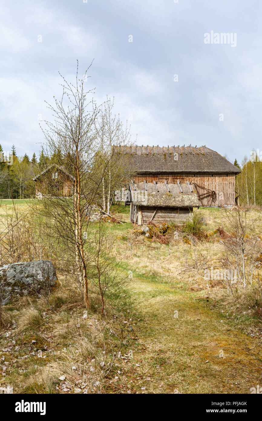 Idyllic farmhouse hi-res stock photography and images - Alamy