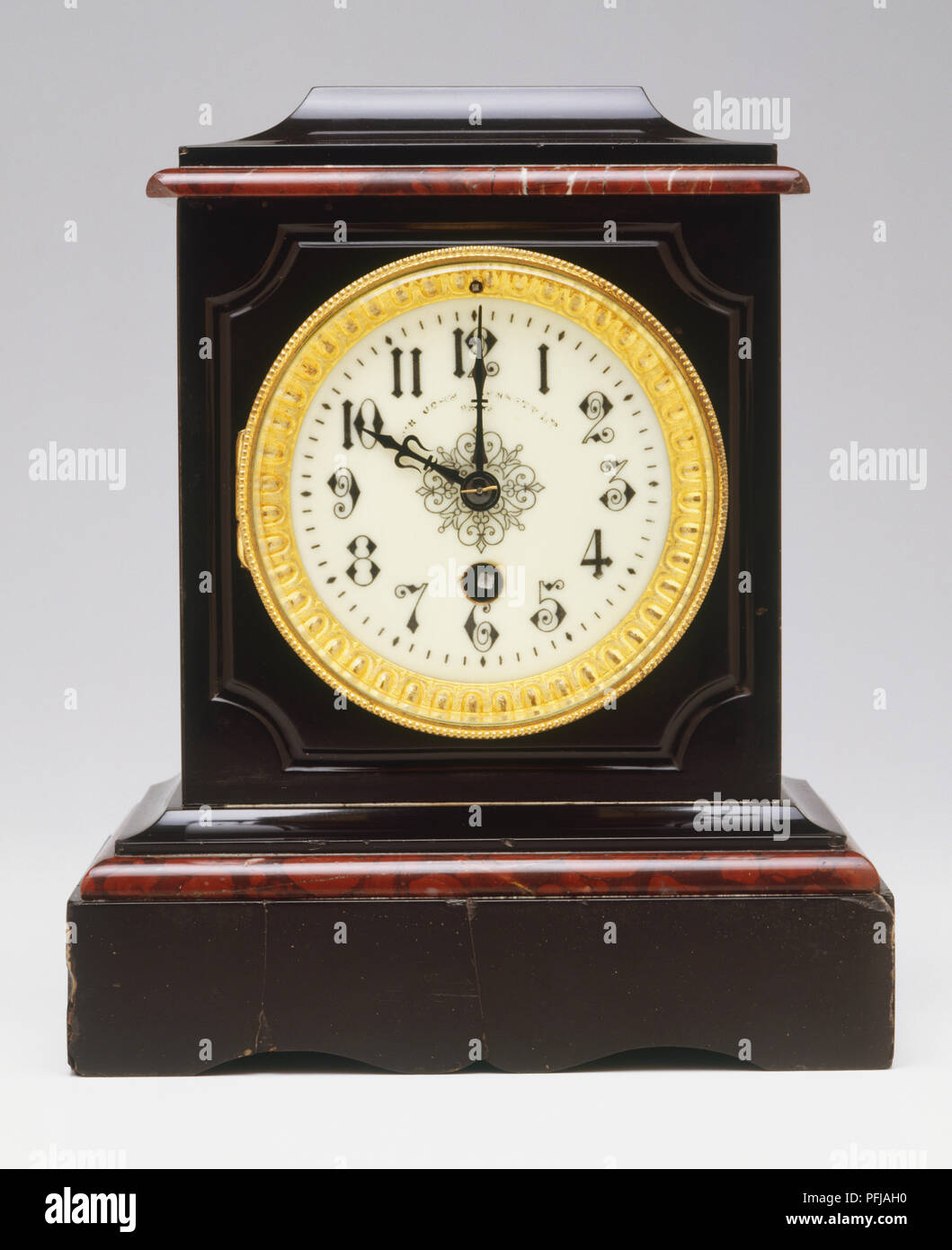Wooden table clock, hands at ten o'clock Stock Photo - Alamy