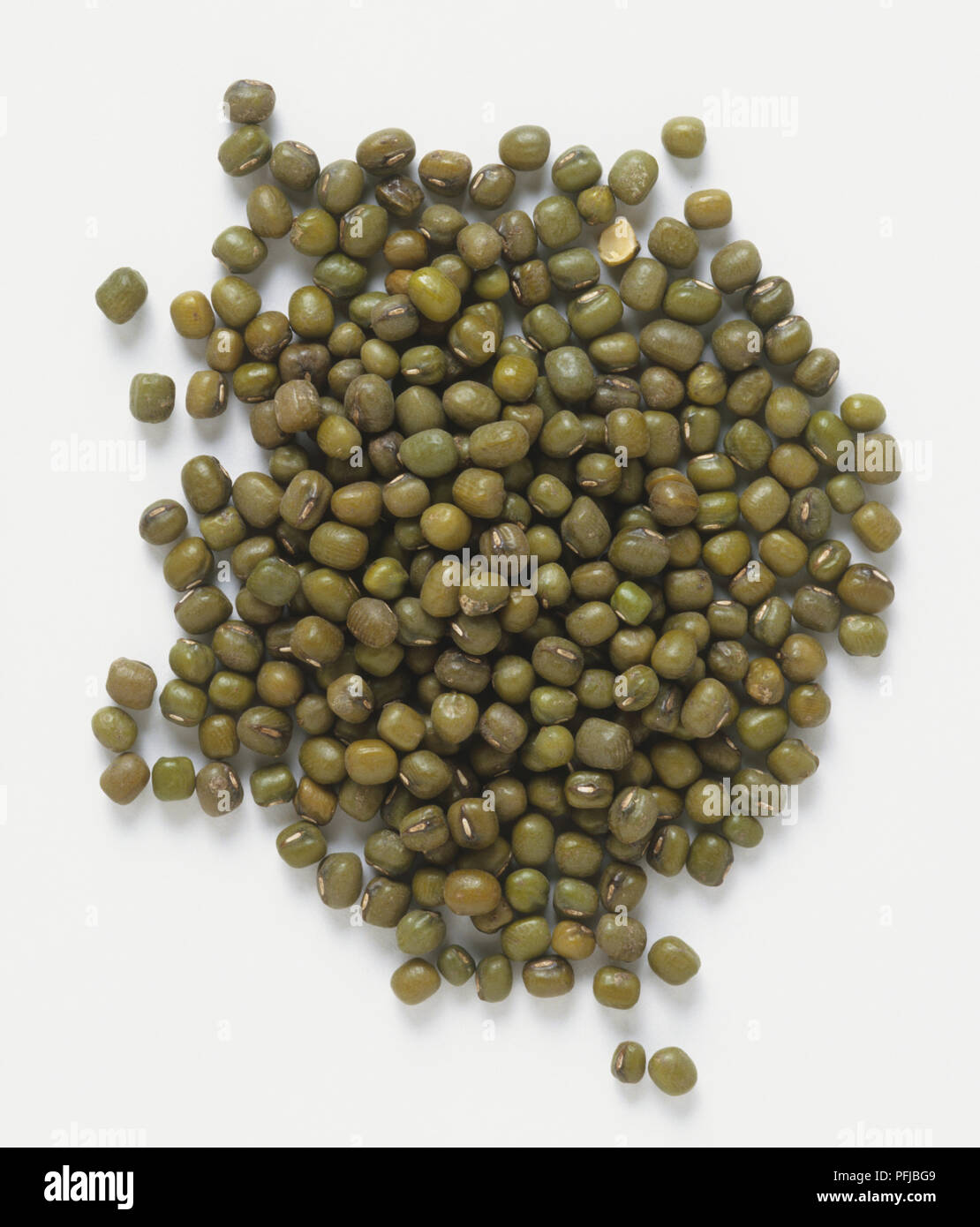 Pile of mung beans Stock Photo - Alamy