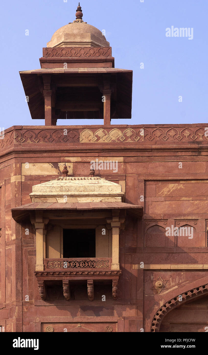 India, Uttar Pradesh, Fatehpur Sikri, Jodha Bai Palace, facade detail ...