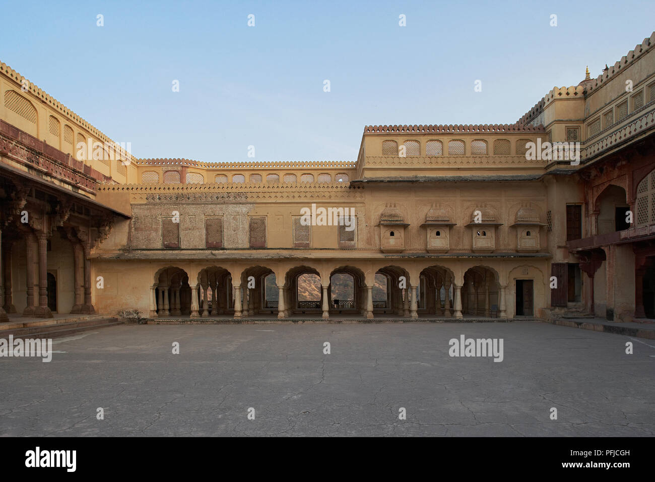 India, Rajasthan, Amber Fort, First inner courtyard Stock Photo - Alamy