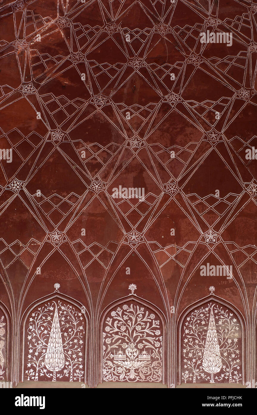 India, Uttar Pradesh, Agra, Taj Mahal, patterns in red sandstone ...