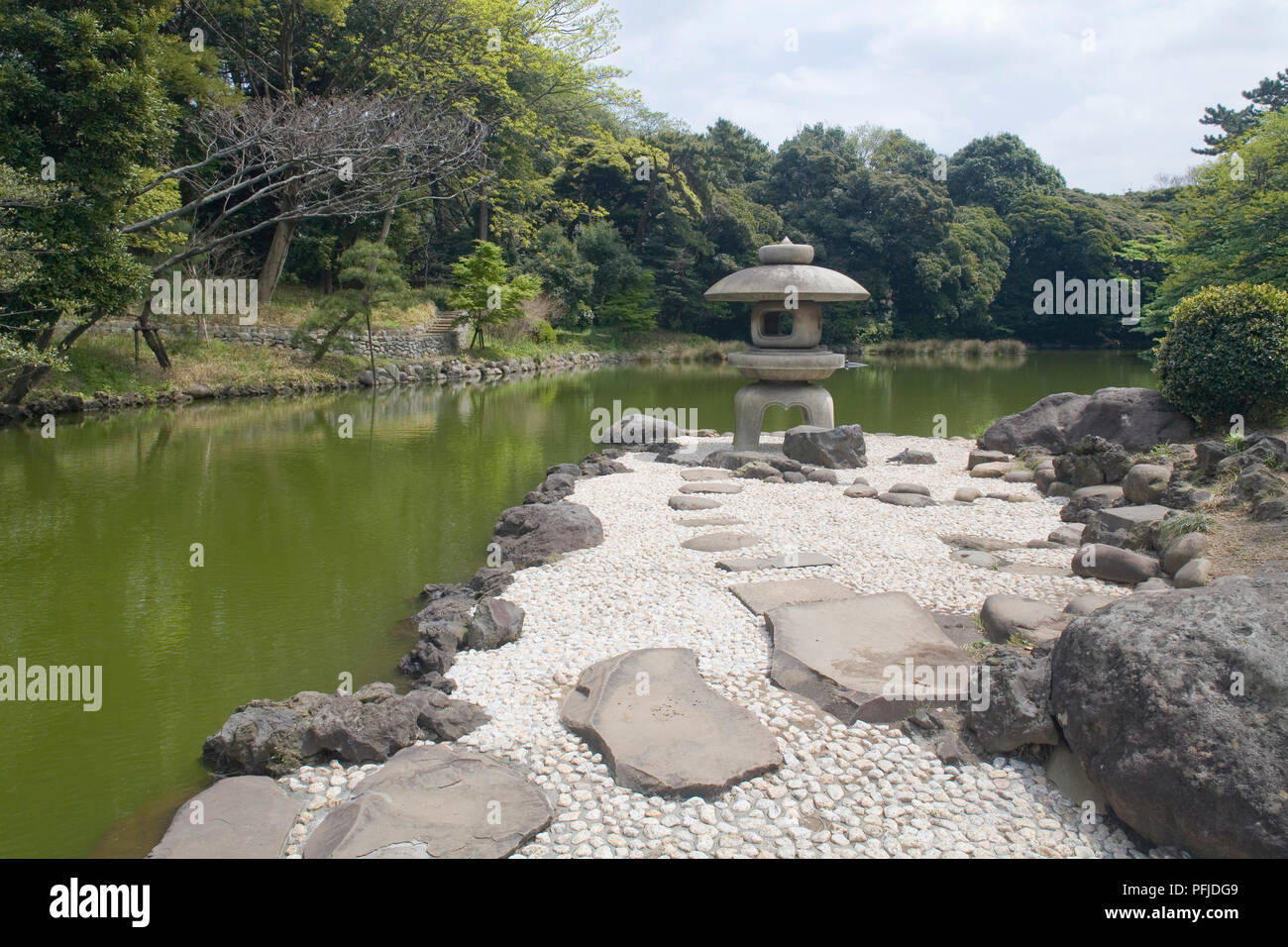 Tokyo lake hi-res stock photography and images - Alamy