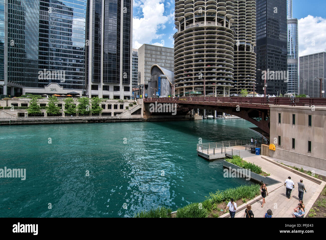Riverwalk on the Chicago River, House of Blues, Marina Towers, Dearborn ...