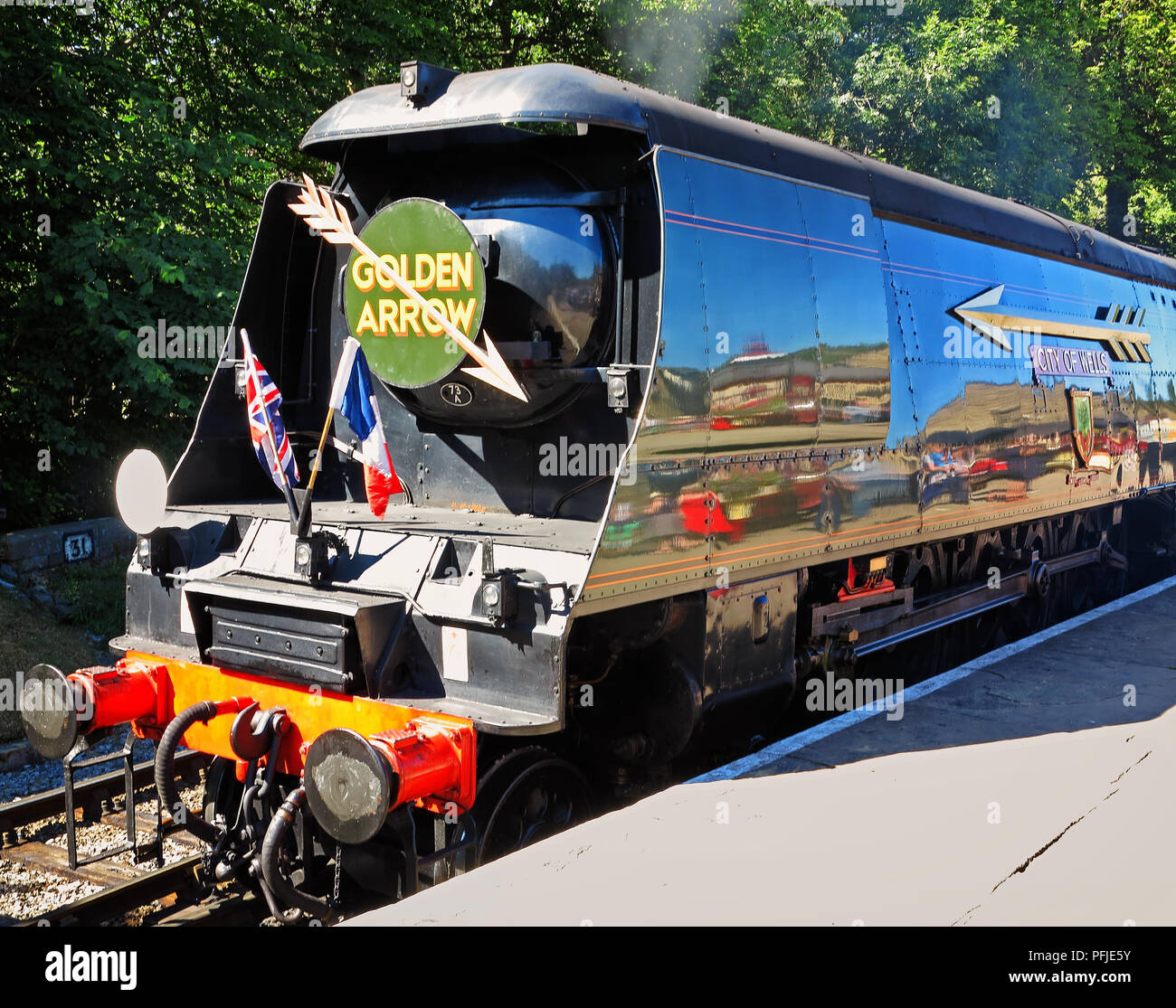 The Golden Arrow steam engine at Oxenhope Station on the 50th ...