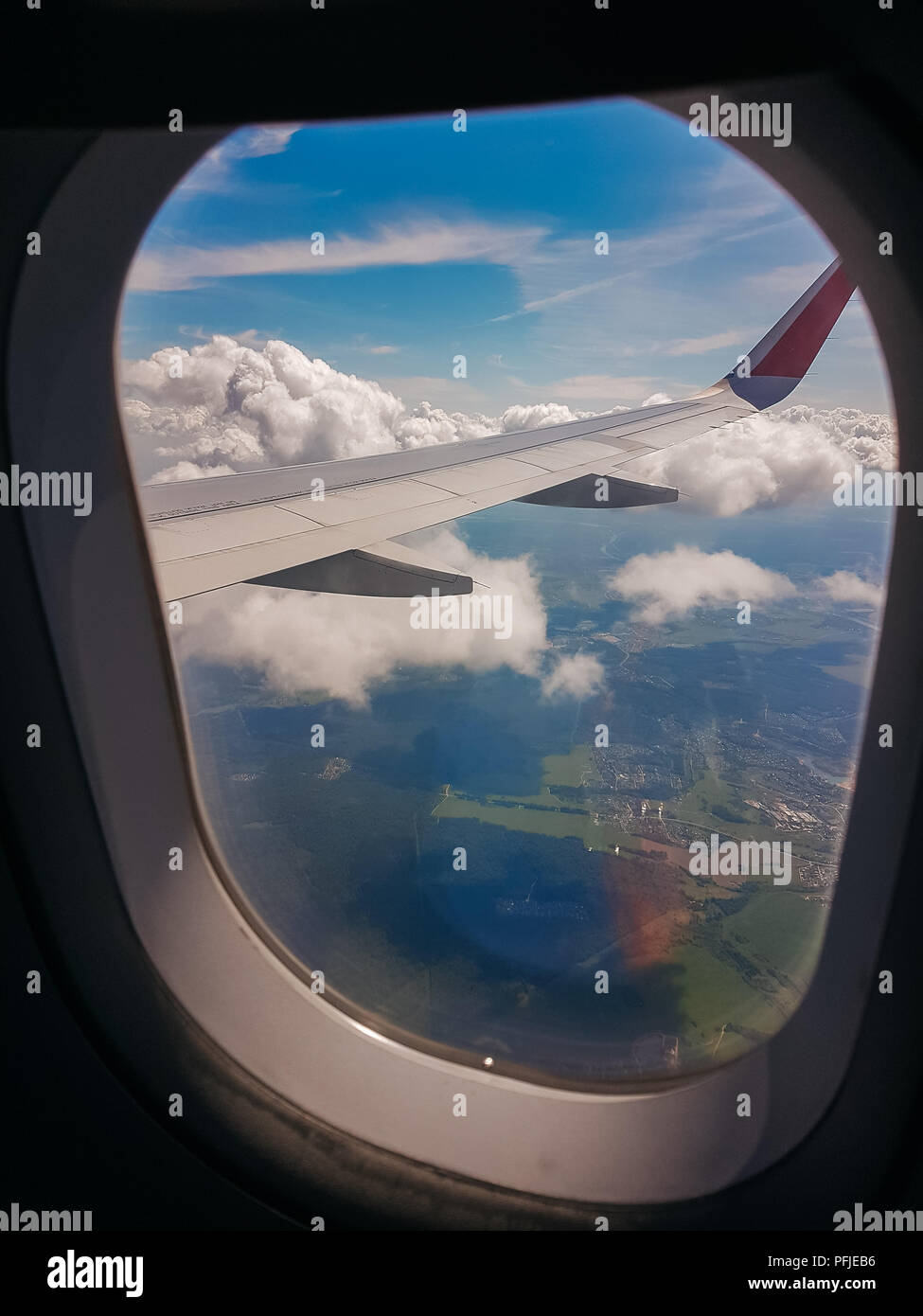 Commercial pilot looking plane window hi-res stock photography and ...