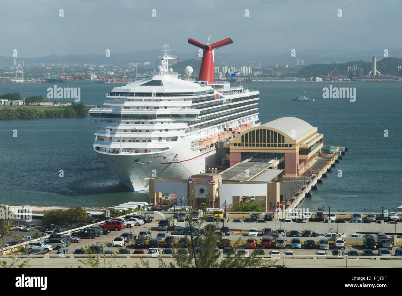 Puerto Rico, San Juan, view of cruise ship moored in harbour Stock ...