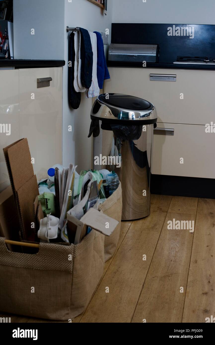 Baskets recycling recycling bin hi-res stock photography and images - Alamy
