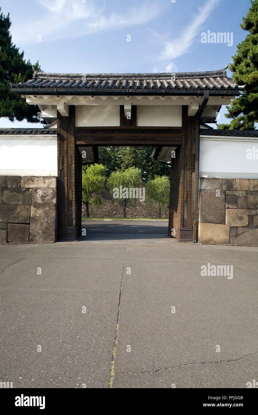 Japan, Tokyo, Imperial Palace, Sakurada-mon Gate Stock Photo - Alamy