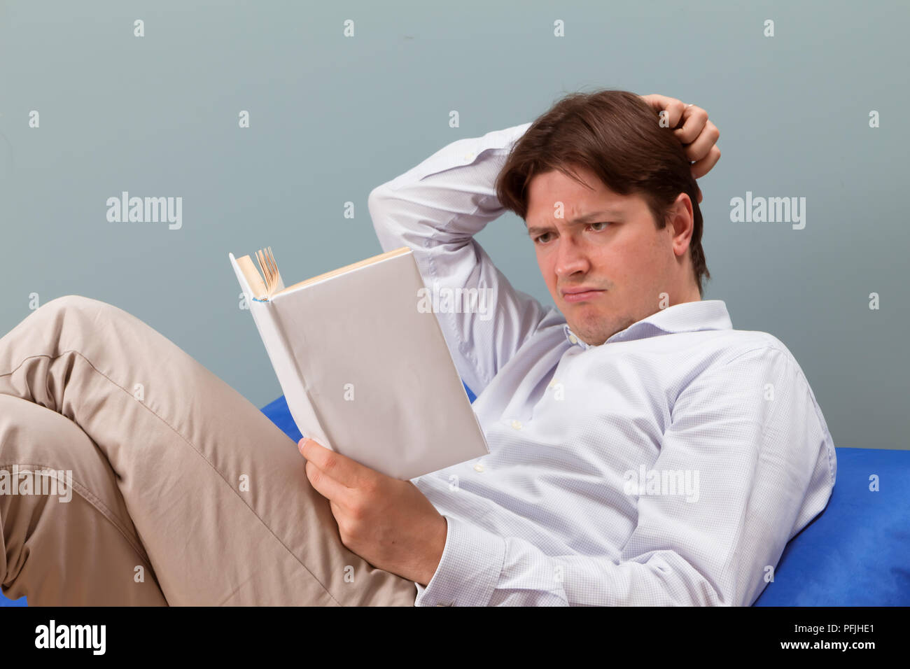 Confused face hi-res stock photography and images - Alamy
