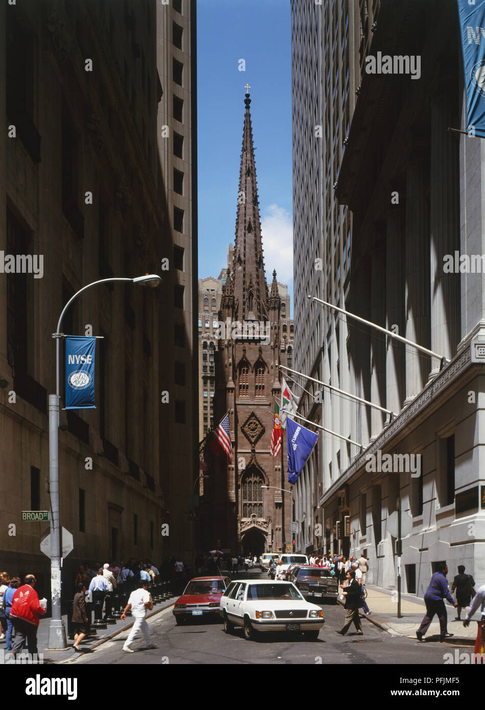 Old and new buildings, church hi-res stock photography and images - Alamy