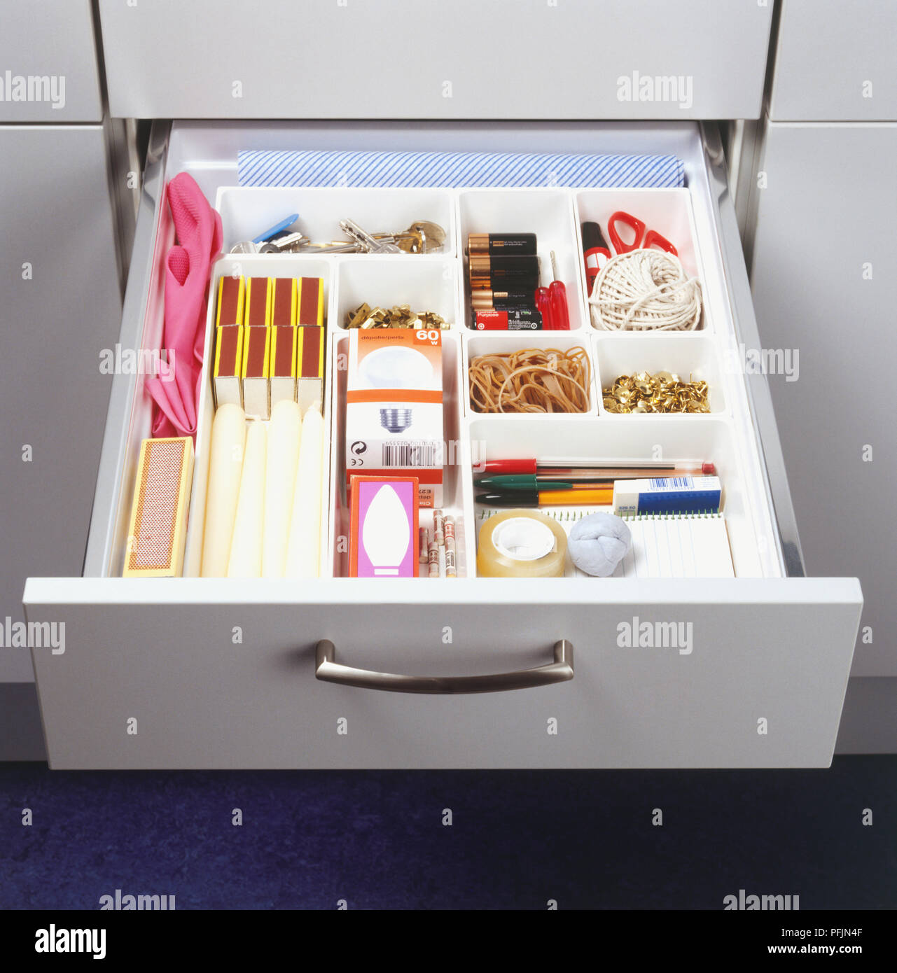 Match boxes hi-res stock photography and images - Alamy