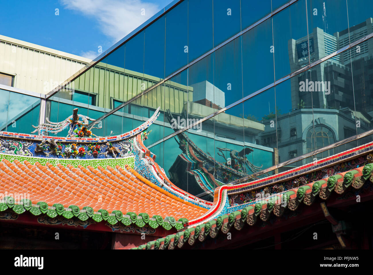 Manka longshan temple hi-res stock photography and images - Alamy