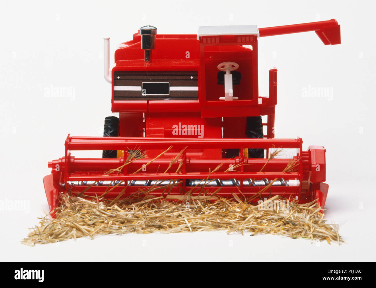 Combine harvester model hi-res stock photography and images - Alamy