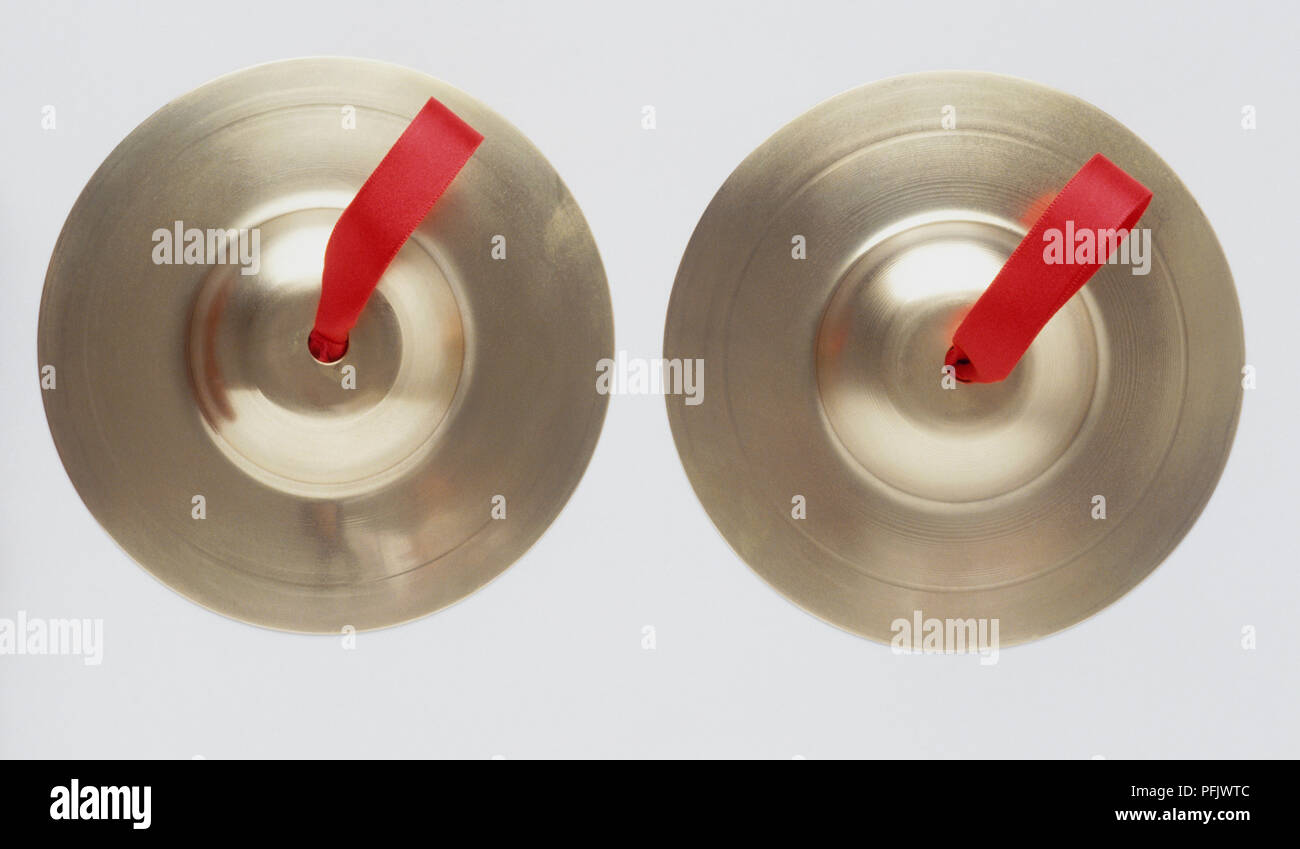 Pair of cymbals Stock Photo - Alamy
