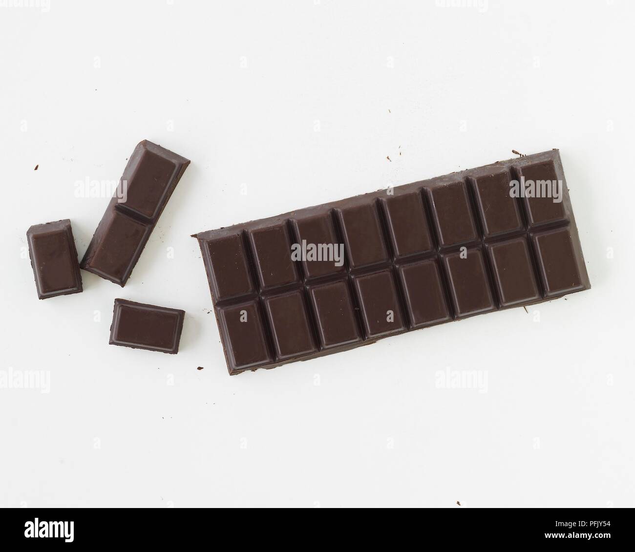 Breaking chocolate bar High Resolution Stock Photography and Images - Alamy