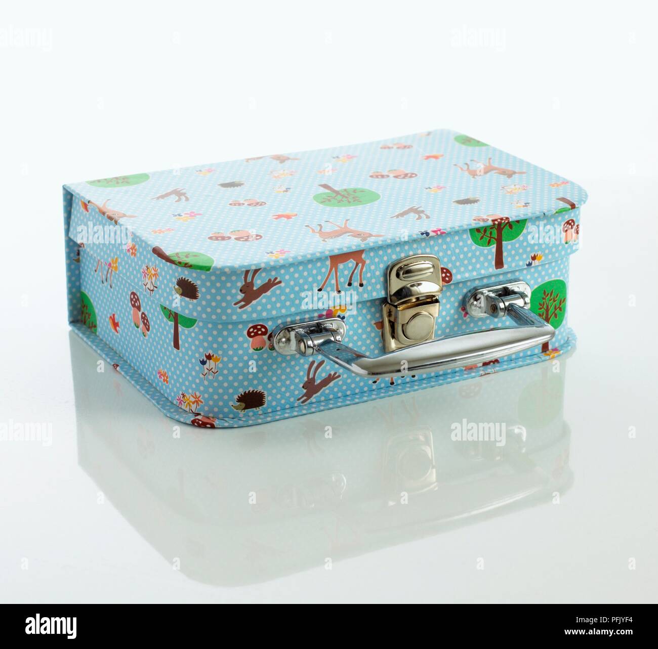 Fawn colour hi-res stock photography and images - Alamy