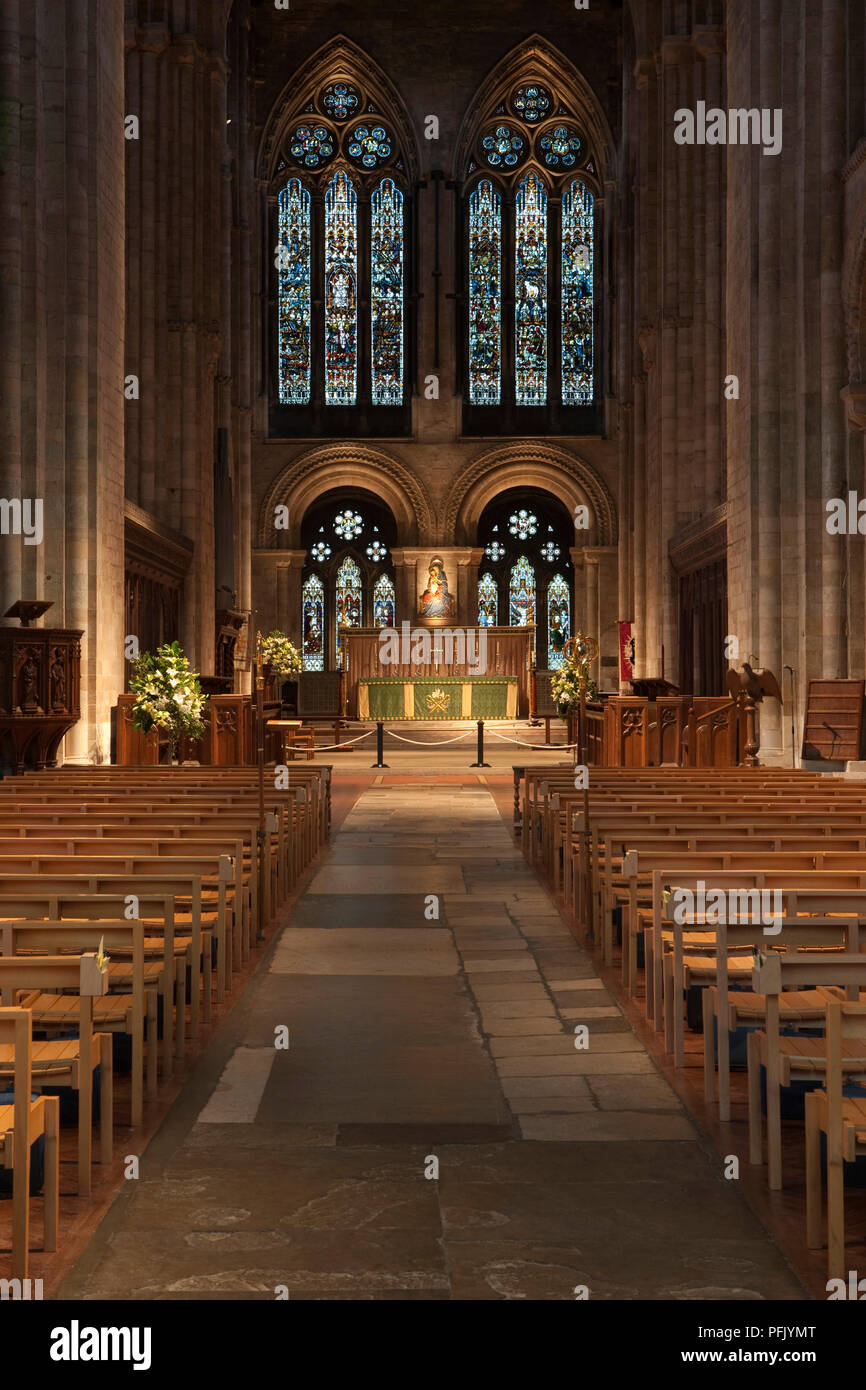 Great Britain, England, Hampshire, Romsey, Romsey Abbey, view down the ...