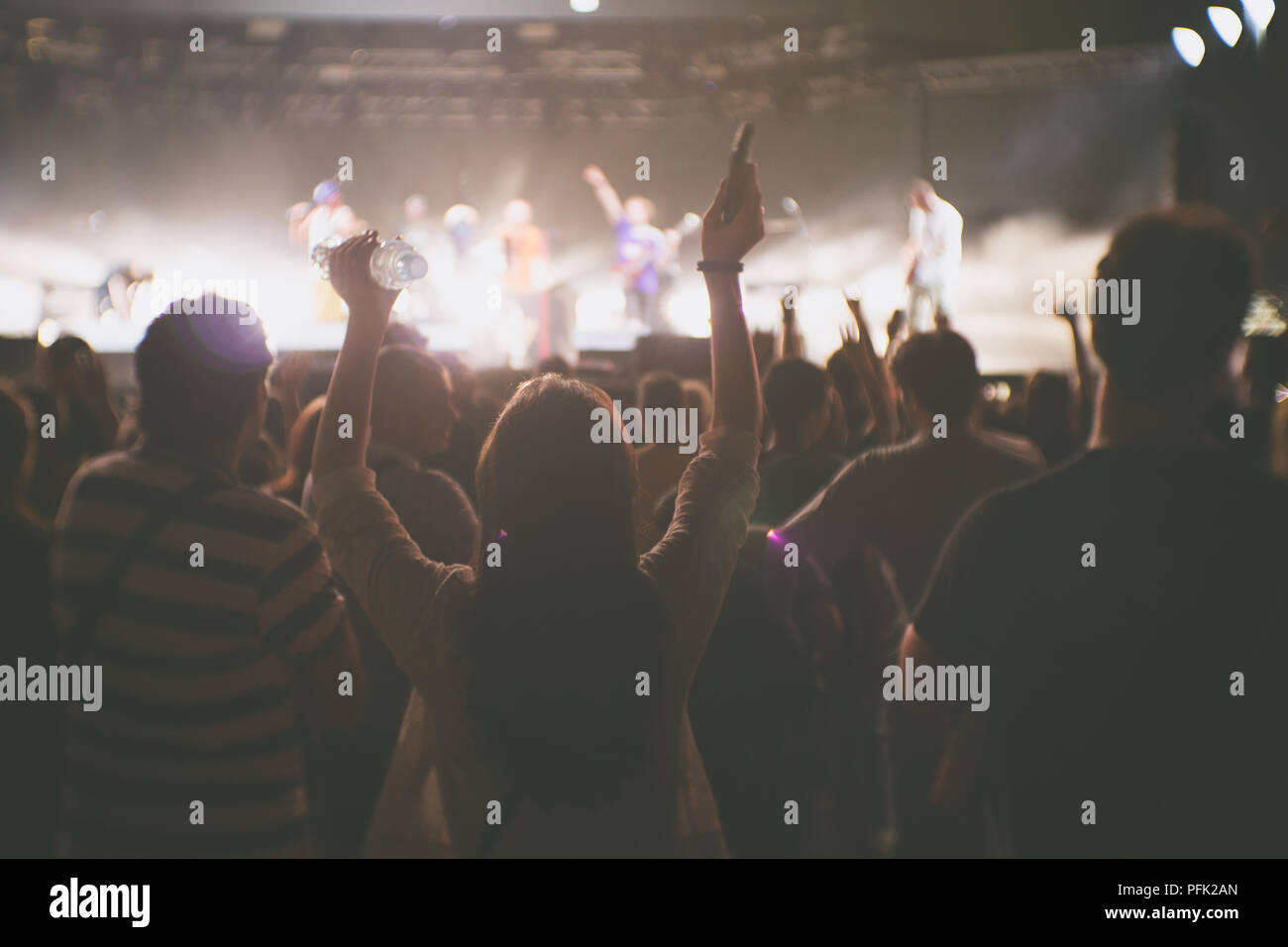 Raising hands crowd hi-res stock photography and images - Alamy